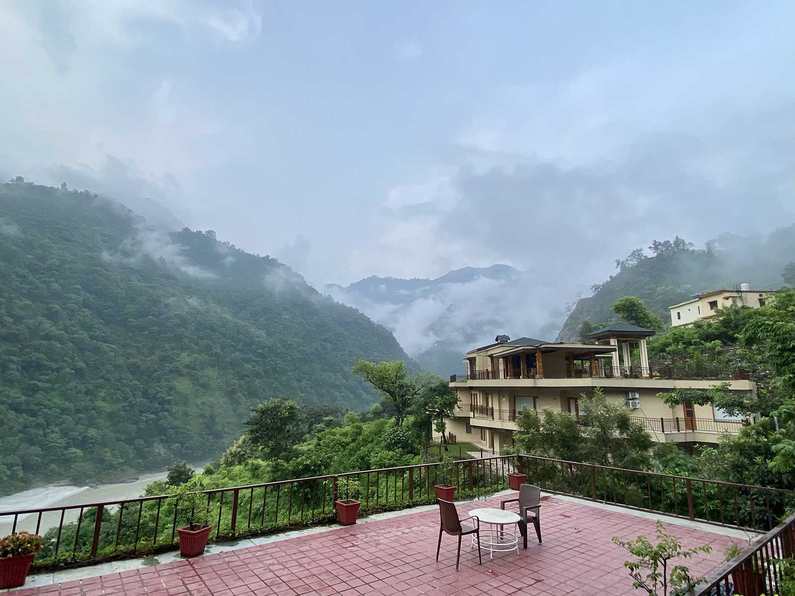 Raga On The Ganges - Mountain Resort at Rishikesh Uttarakhand